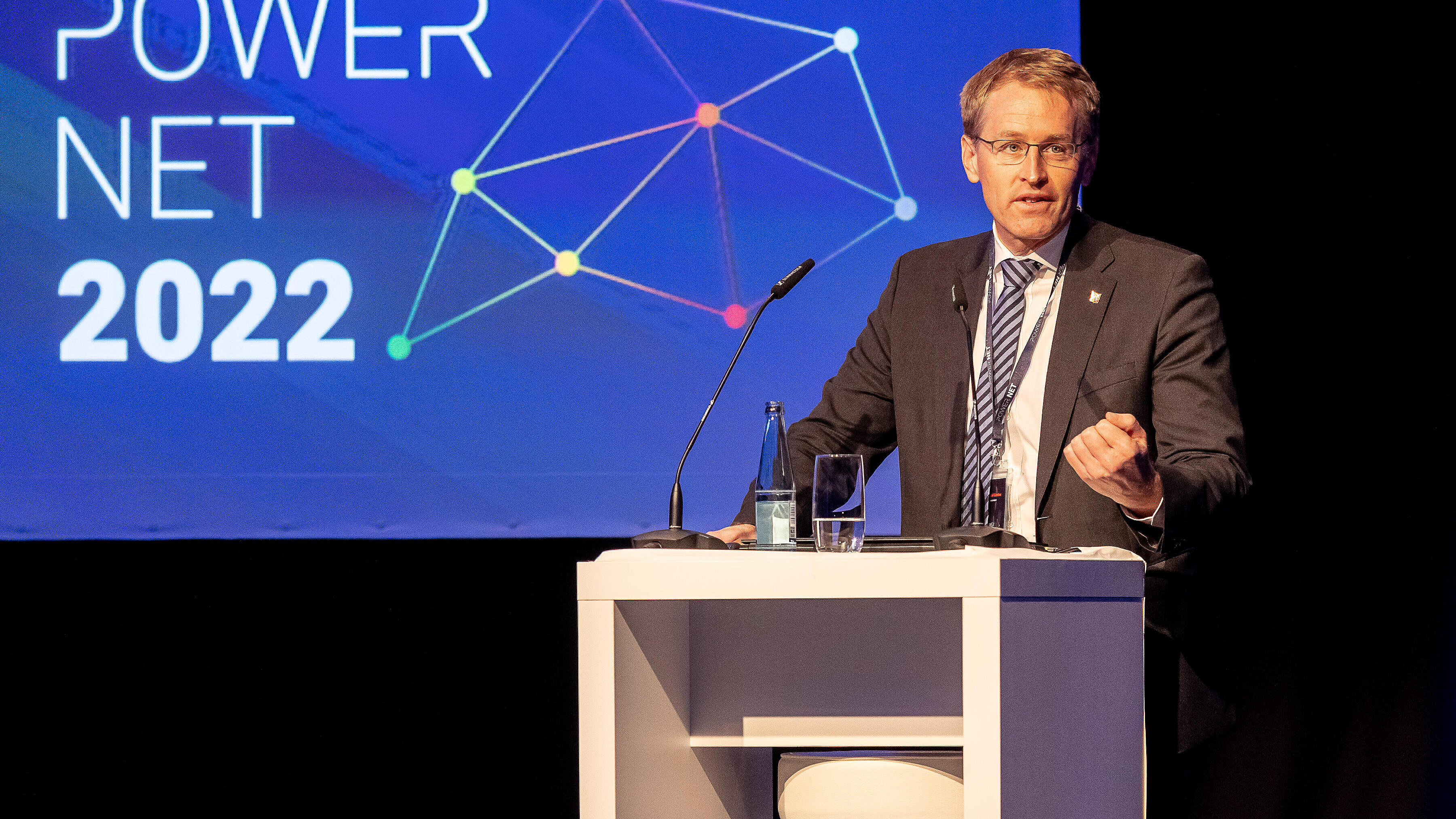 Gemeinsam die Energiewende gestalten: Auftakt zur PowerNet 2022 im ...